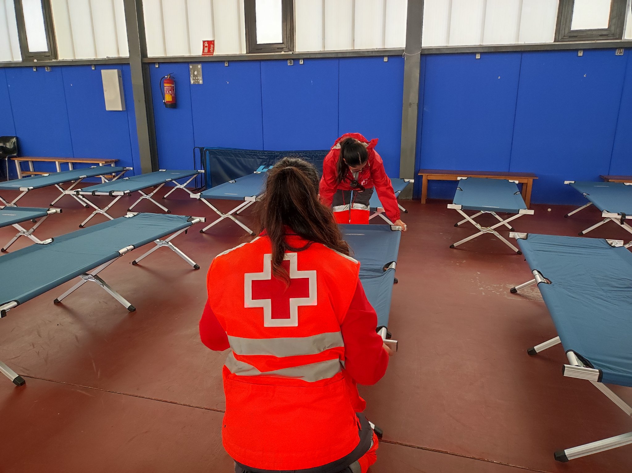 Red Cross in Cartama prepares evacuation centre as red level storm ...