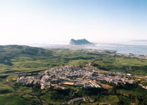 Horror in Alcaidesa: ‘Foreign’ man found dead in pool of blood and ...